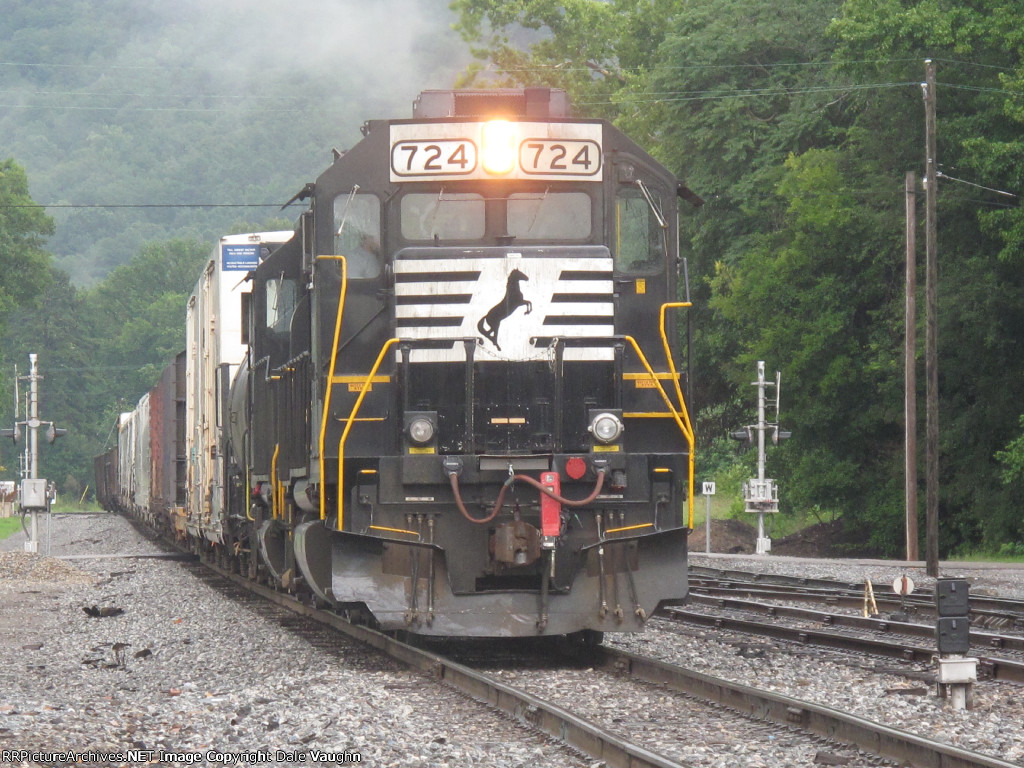 NS 724
